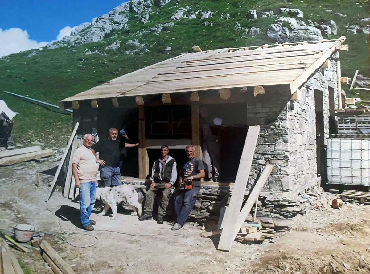 Il Bivacco Volpone Sesone. Storia di un amicizia